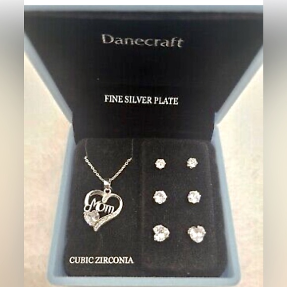 Danecraft | Jewelry | Nwt Danecraft Fine Silver Cubic Zirconia Heart ...